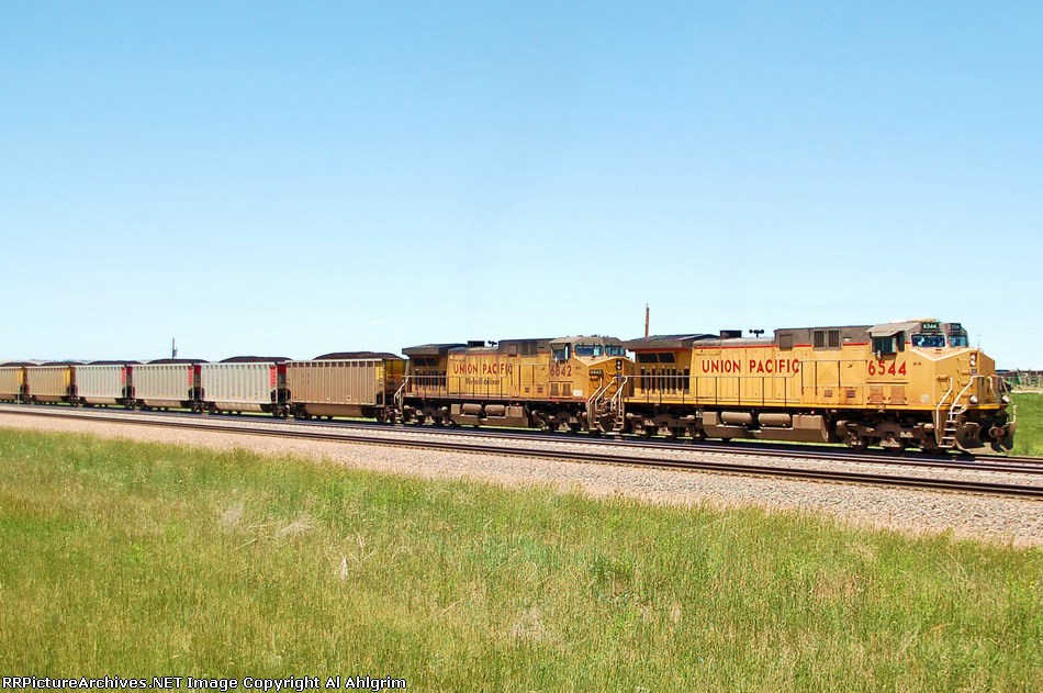 UP 6544 & Coal trian